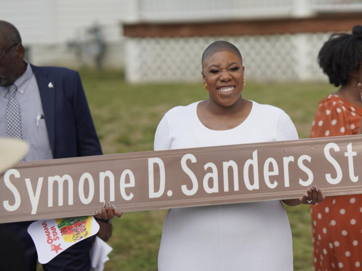 Political Strategist Symone D. Sanders Gets Childhood Street Renamed I ...