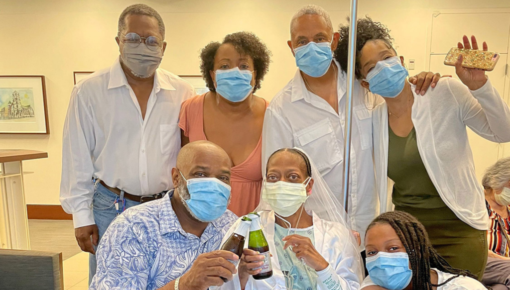 ICU Patient Was Surprised By Her Husband With Vow Renewal Ceremony For ...